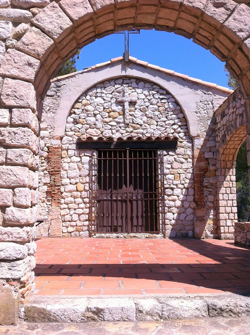 Camping proche The chapel de Notre Dame du Rouet Cote bleue Provence